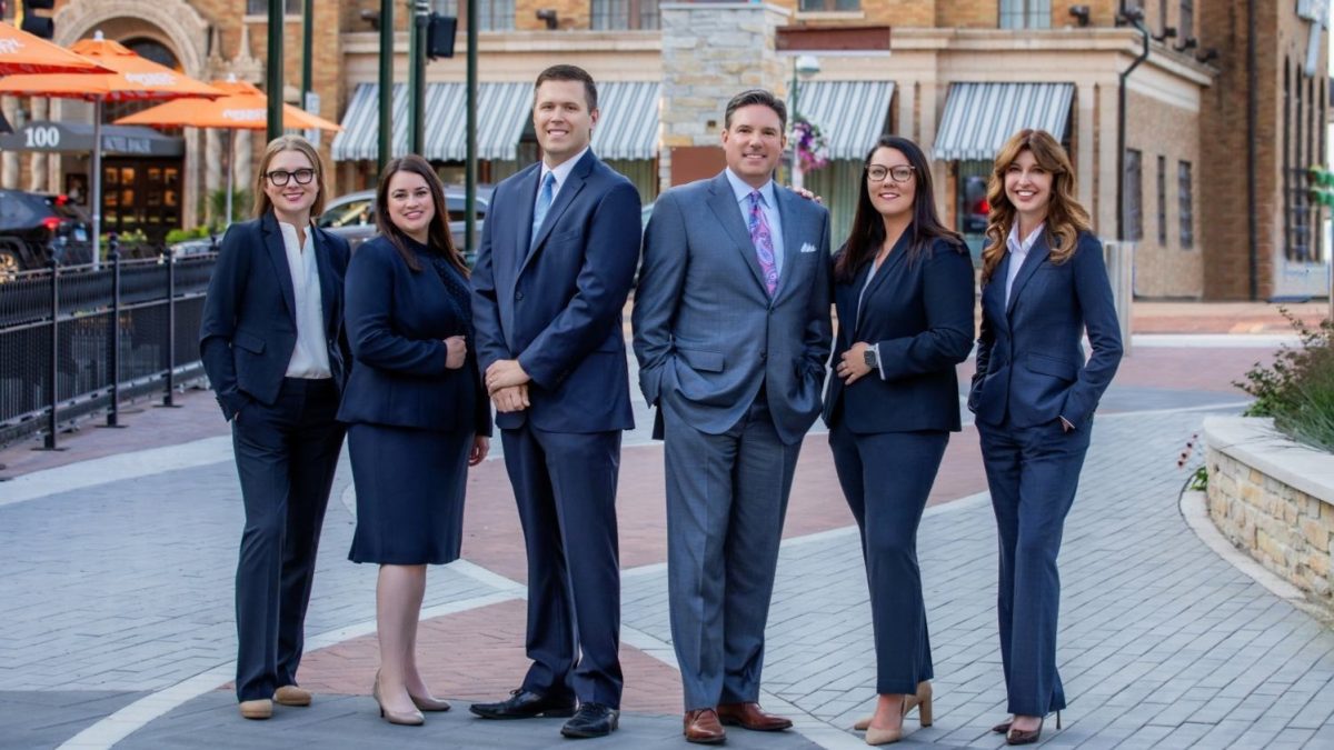 JUDY SMALL DIGITAL LIFESTYLE MAGAZINE COMMENCE FEATURES ON MOULD ...